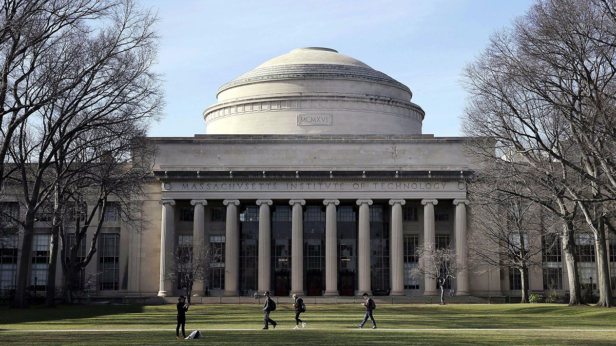 MIT Warns Foreign Students of Possible Visits From ICE – NBC Boston