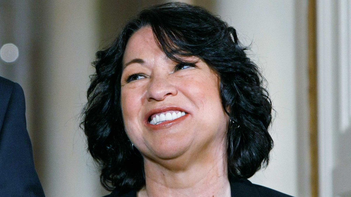 Red Table Talk: Watch Supreme Court Justice Sonia Sotomayor Recall Her ...