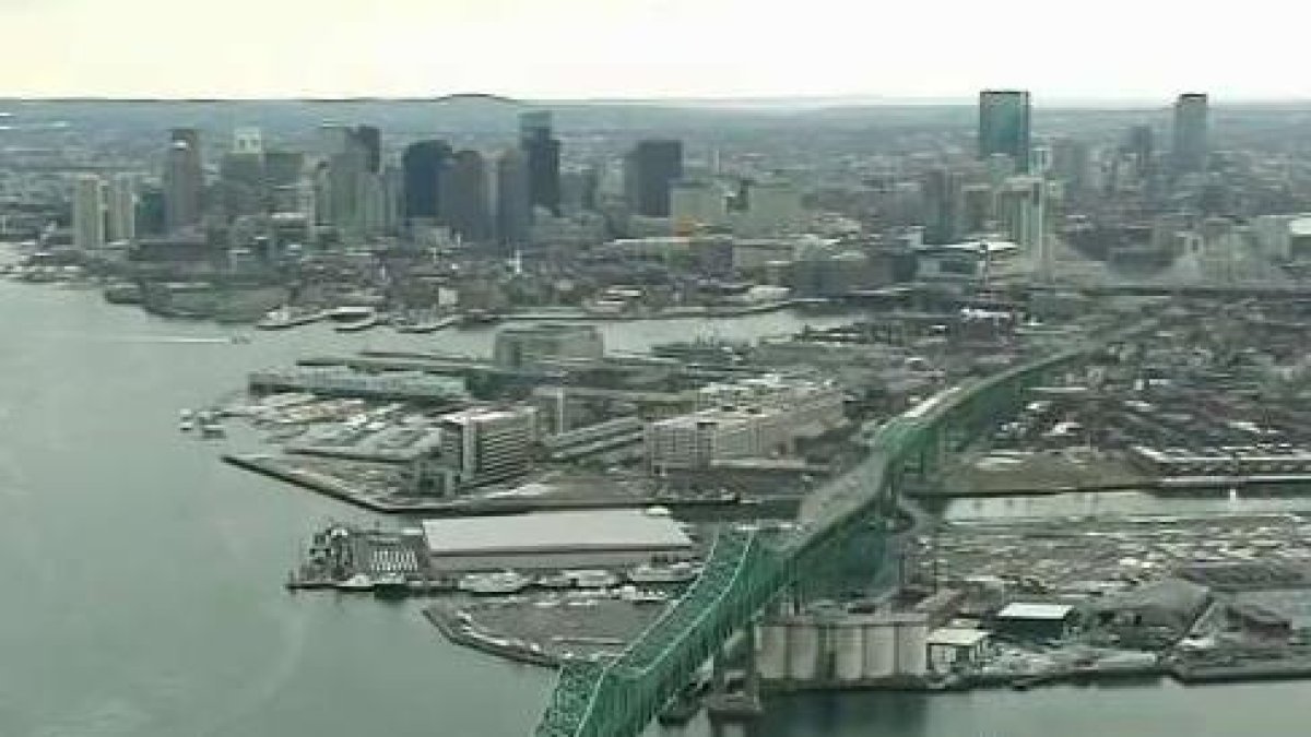 After Baltimore tragedy, are MA bridges, port safe? Healey, MassDOT, Wu ...