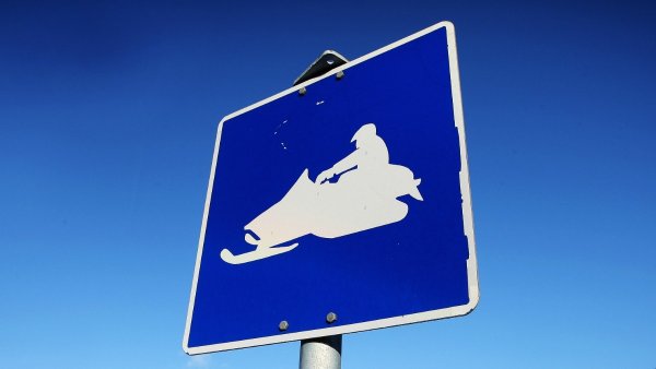 Mass. man injured and arrested for DWI after NH snowmobile crash – NBC ...