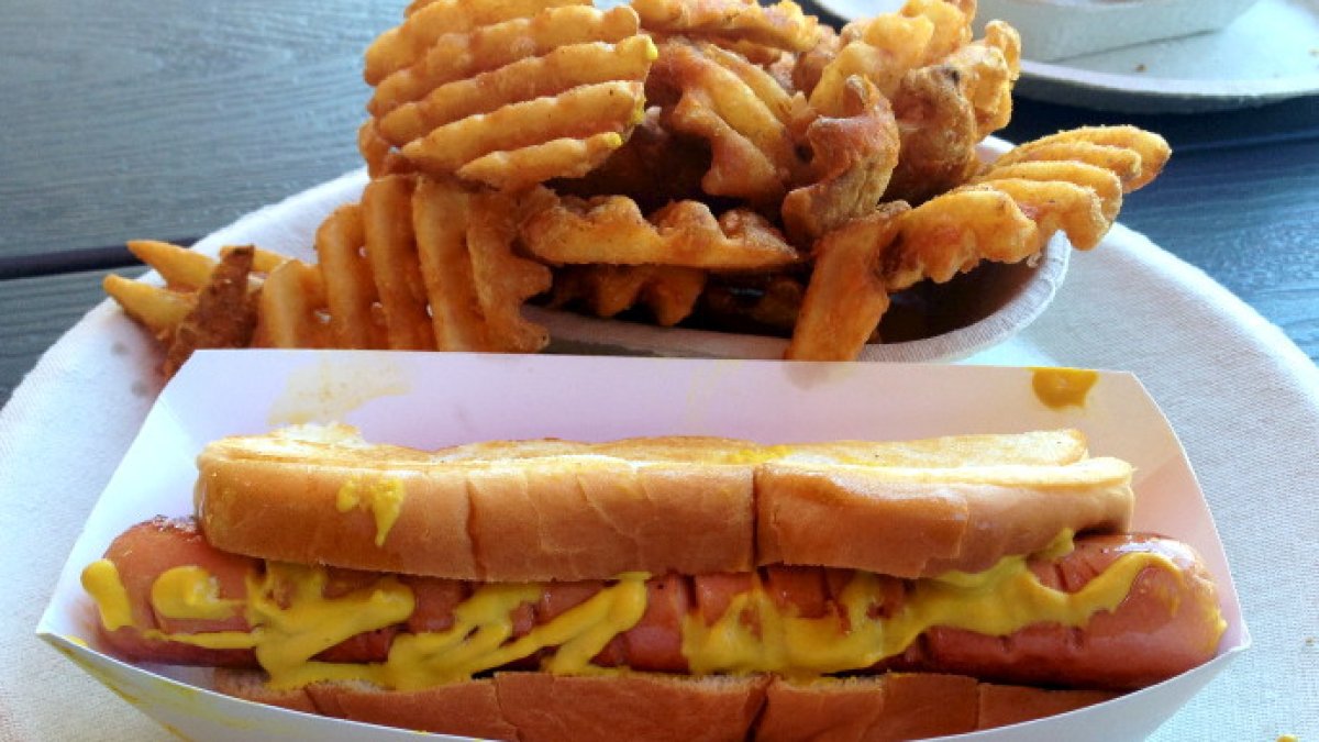 These 11 Boston-Area Hot Dogs Are Perfect for Summer – NBC Boston