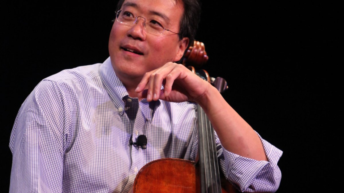 Yo-Yo Ma Gives Impromptu Performance at Mass. Vaccine Clinic – NBC Boston