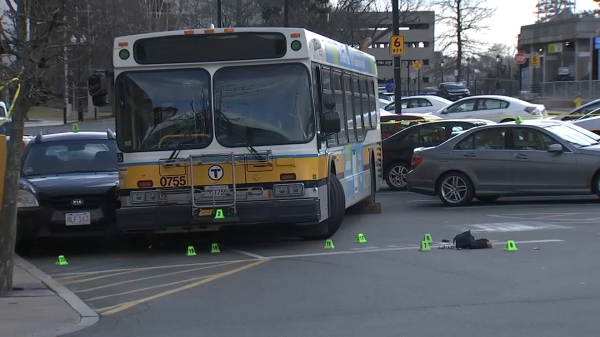 MBTA Employee Killed in ‘Tragic Accident’ Involving Bus in Quincy – NBC ...