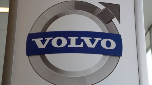 Volvo Recalls Vehicles to Fix Automatic Braking Malfunction – NBC Boston