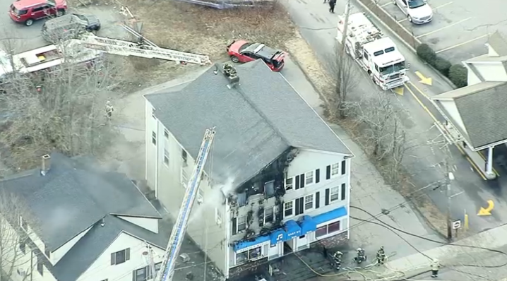 Man Runs Into Burning Building, Notifies Worker to Get Out – NBC Boston