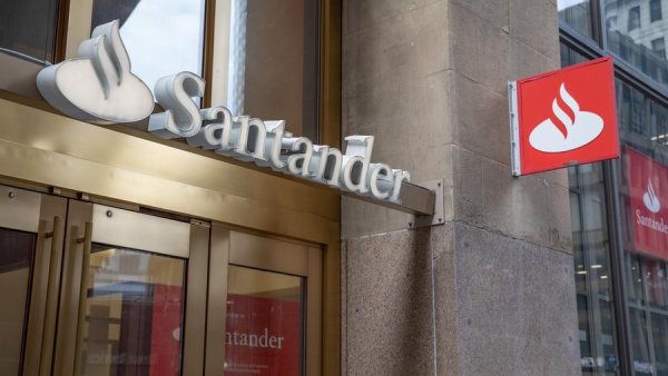 Santander to close 5 more Mass. branches, extending pandemic trend ...