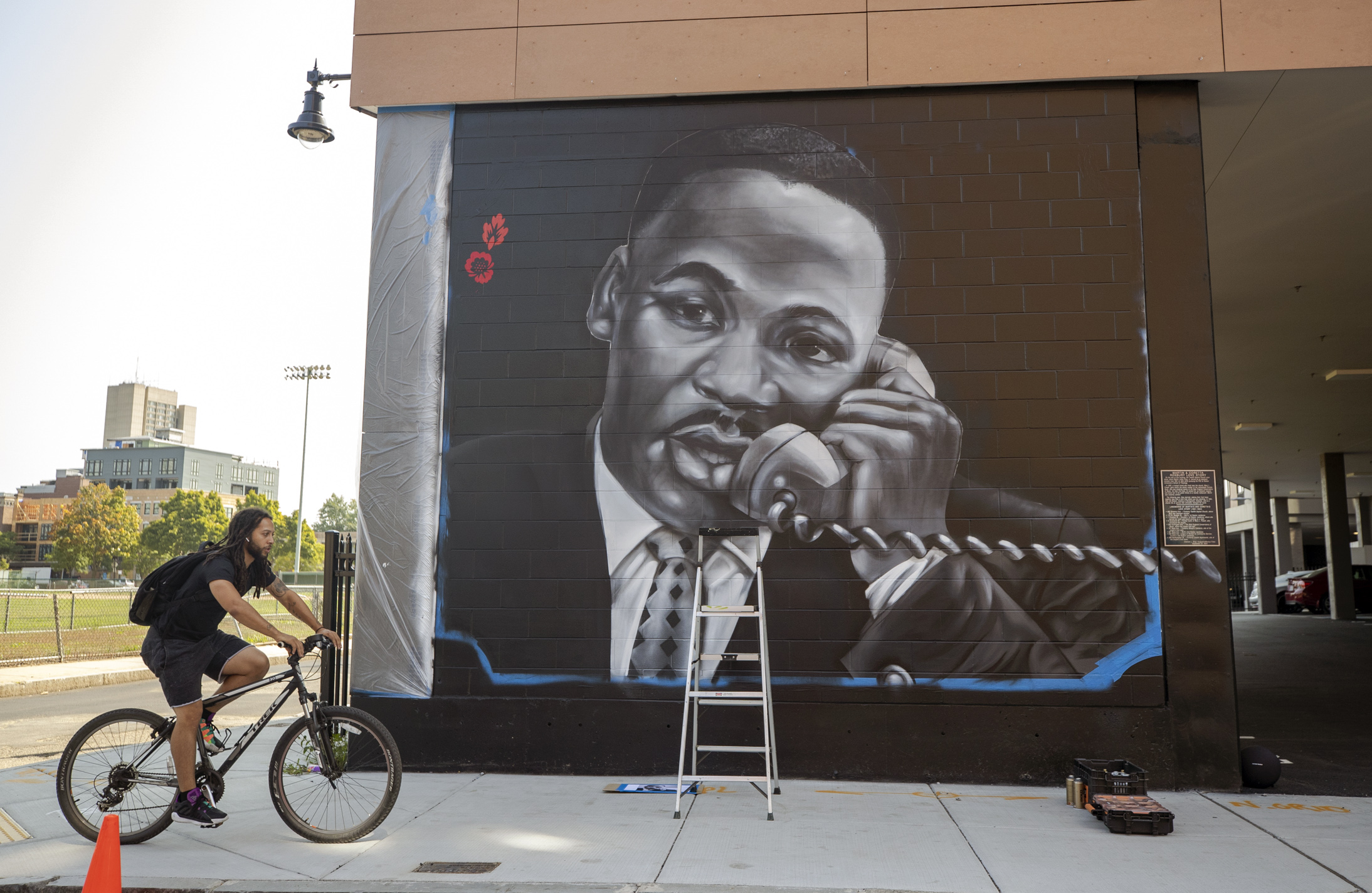 PHOTOS: New Roxbury Mural Honors Martin Luther King, Coretta Scott King ...