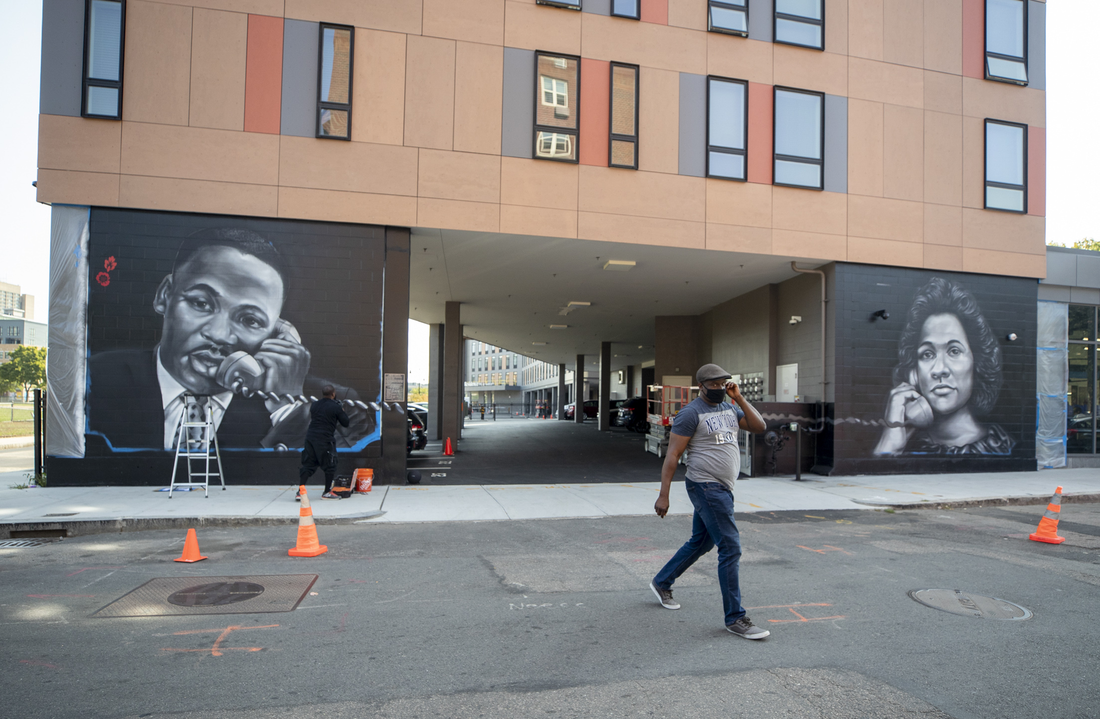 PHOTOS: New Roxbury Mural Honors Martin Luther King, Coretta Scott King ...