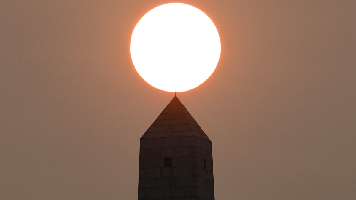 Why Is the Sky Hazy in Boston? Smoke From Western Wildfires – NBC Boston