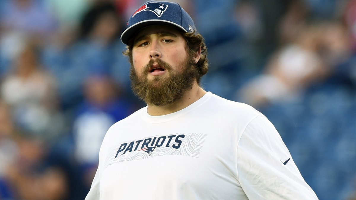 Patriots Center David Andrews Explains Decision to Stay in New England ...