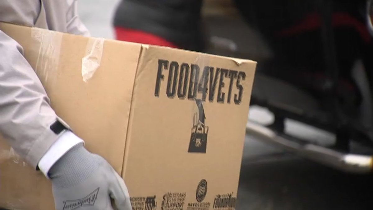 Patriots, Military Group Feed Vets at NH Drive-Thru Event – NBC Boston