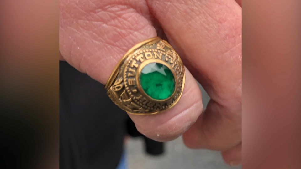 Cape Cod Man Finds Class Ring at Beach, Reunites It With Mass. Woman ...