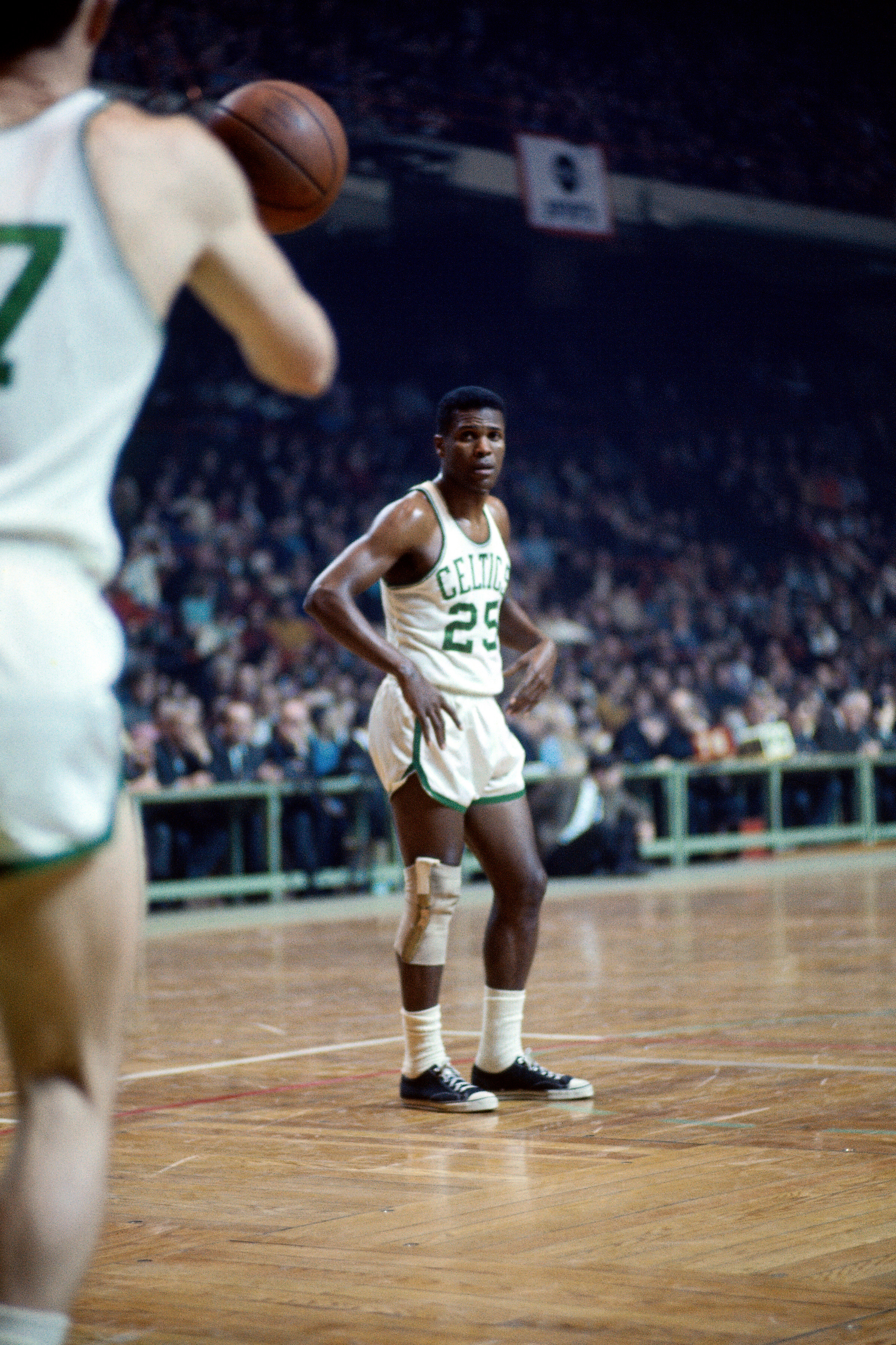 K.C. Jones, Boston Celtics Legendary Player and Coach, Has Died at 88 ...