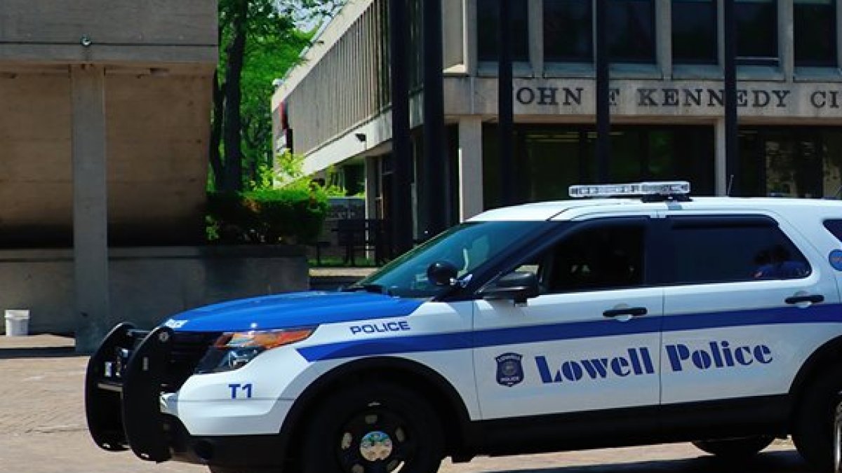 Lowell Police Looking for Suspect Who Jumped Into River to Escape Them ...