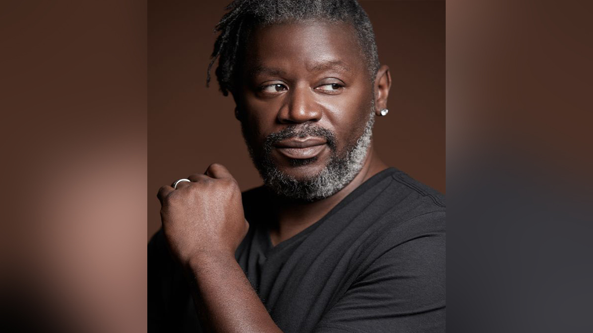 DC-Area Man Signs National Anthem in ASL at Super Bowl 55 – NBC Boston