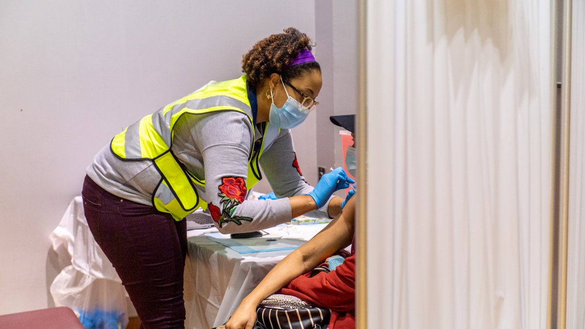 Pandemic’s Deadliest Month in US Ends With Signs of Progress – NBC Boston