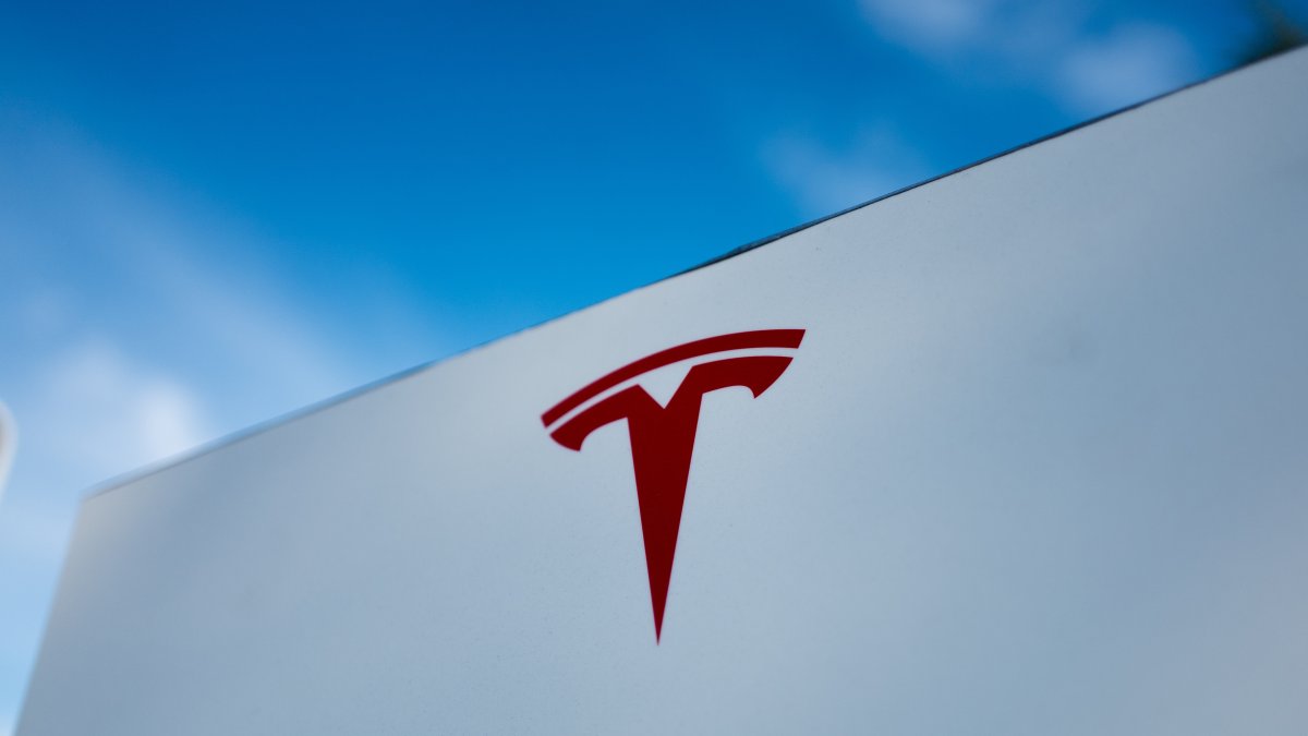 Elon Musk decals on Tesla vehicles in Brookline: Man arrested – NBC Boston