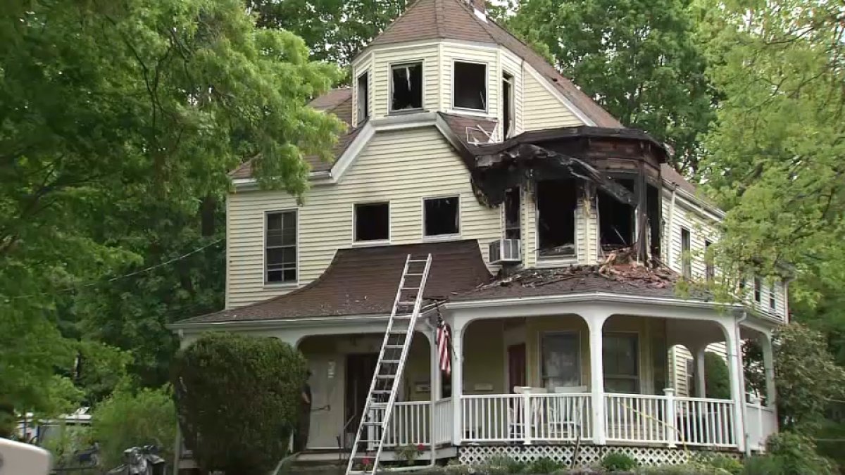 Grove Street Fire in Stoughton Kills 1, Displaces Others – NBC Boston