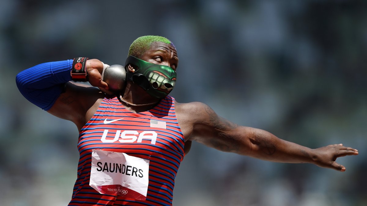 Raven Saunders’ Mom Dies Days After She Wins Silver at Tokyo Olympics ...