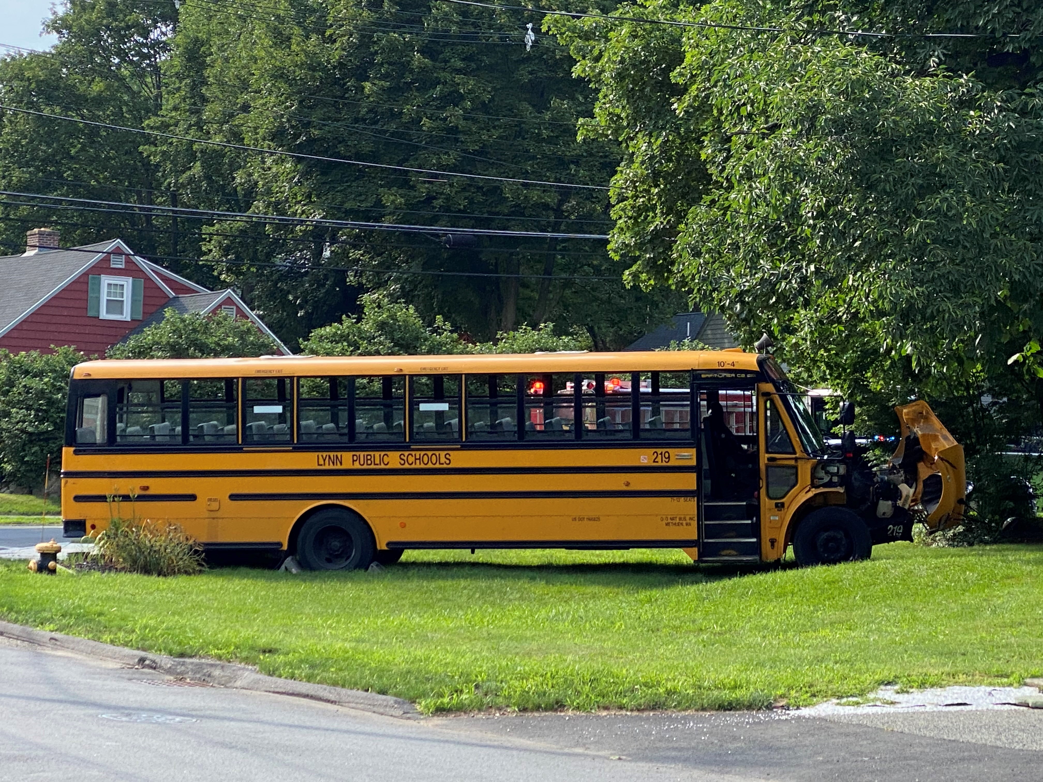 Reading, MA School Bus Crash Leaves 3 Hurt, Including 2 Kids – NBC Boston