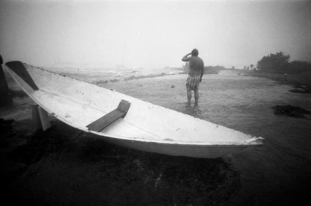PHOTOS: Hurricane Bob Strikes Massachusetts in 1991 – NBC Boston