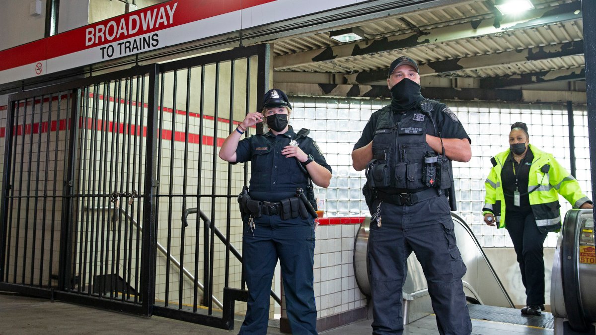 Red Line Service Resumes After Derailment – NBC Boston