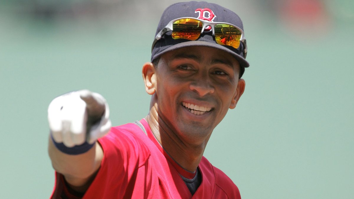 Remembering Julio Lugo’s Touching Gesture of Kindness With Red Sox ...