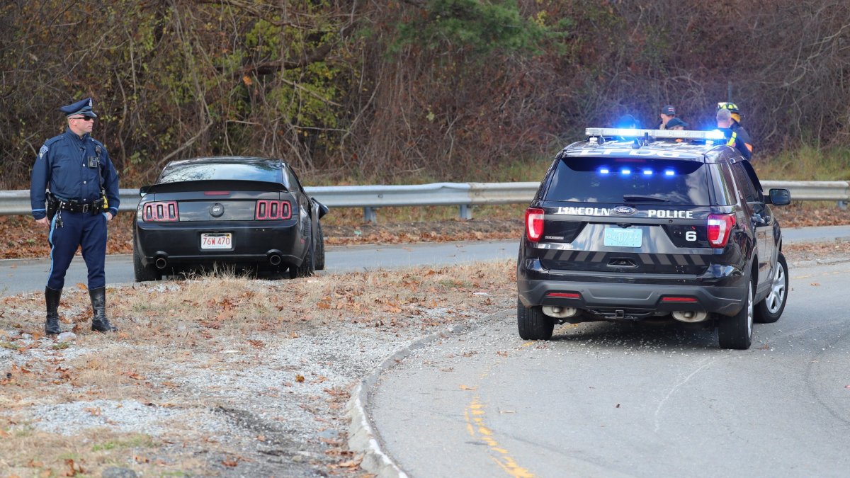 Lincoln Police Chase Ends in Weston, Massachusetts – NBC Boston