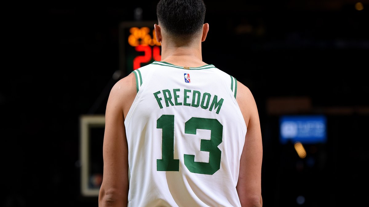 Enes Freedom Greeted With Big Ovation From TD Garden Crowd in Boston ...