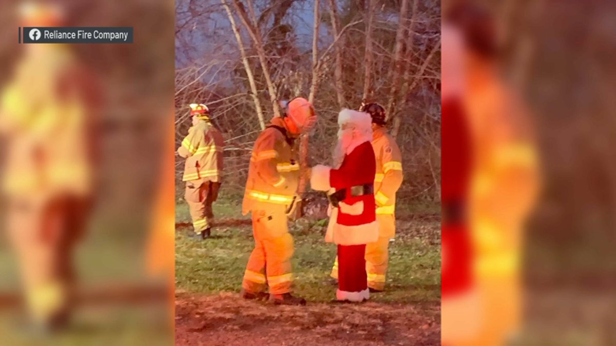 Santa Comes to NJ on a Firetruck, Saves Family From Fire – NBC Boston