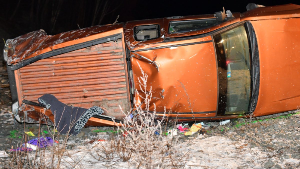 Two Girls Killed in NH Rollover Pickup Truck Crash – NBC Boston