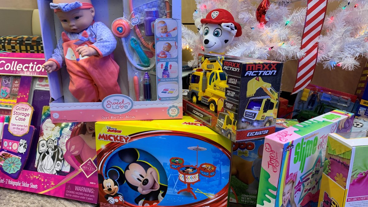 Hundreds of Vt. Families Receive Christmas Gifts Through Charity Toy ...