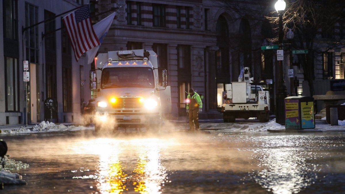 Massive Water Main Break Floods Streets in Boston – NBC Boston