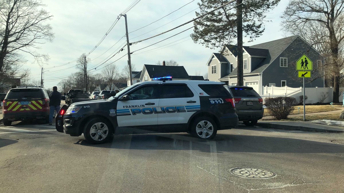 Franklin MA Police Block Roads for Barricaded Subject – NBC Boston