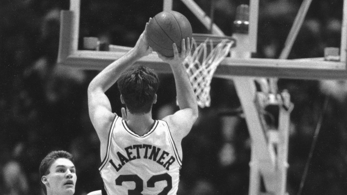 Best Buzzer Beaters in NCAA Men’s Basketball Championship History – NBC ...