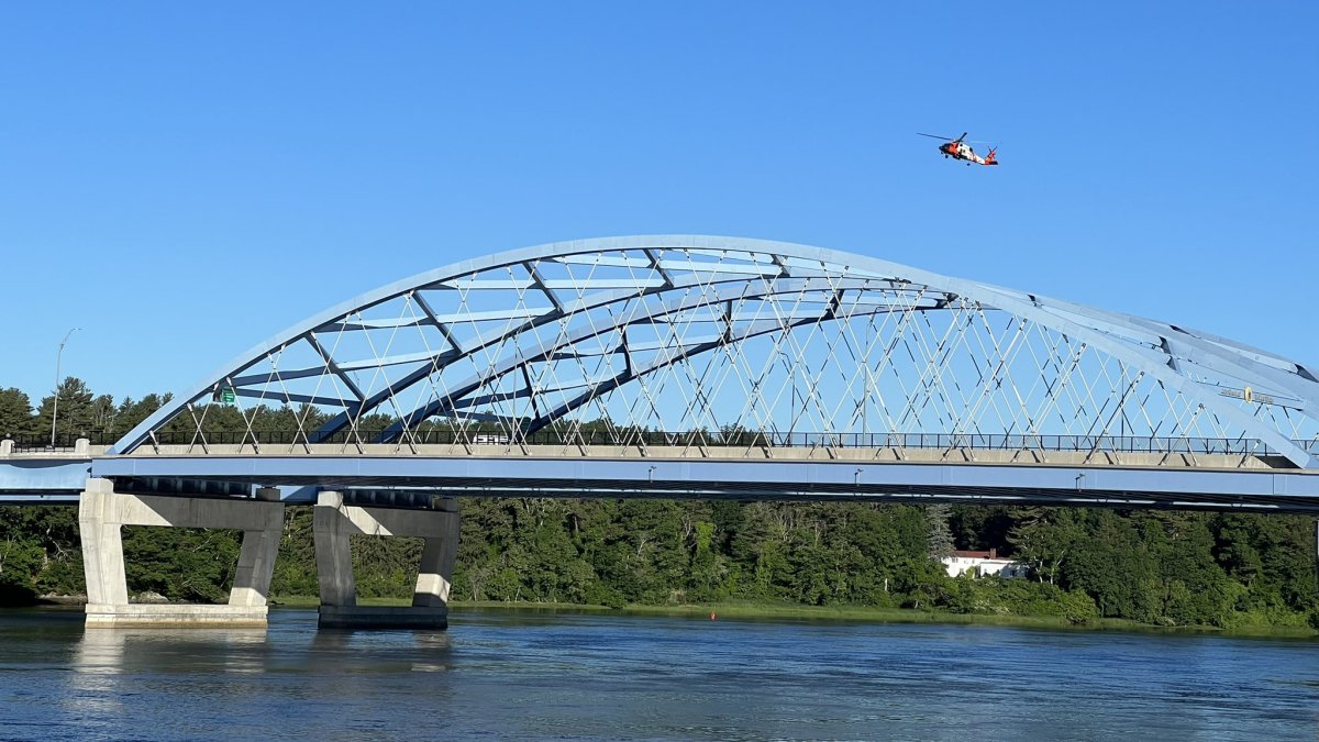 Newburyport Boat Accident: Search Continues for Boy After Merrimack ...