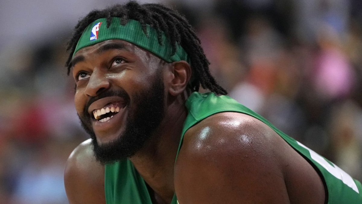 Celtics’ Trevion Williams Flashes Passing Ability, Positivity at NBA ...