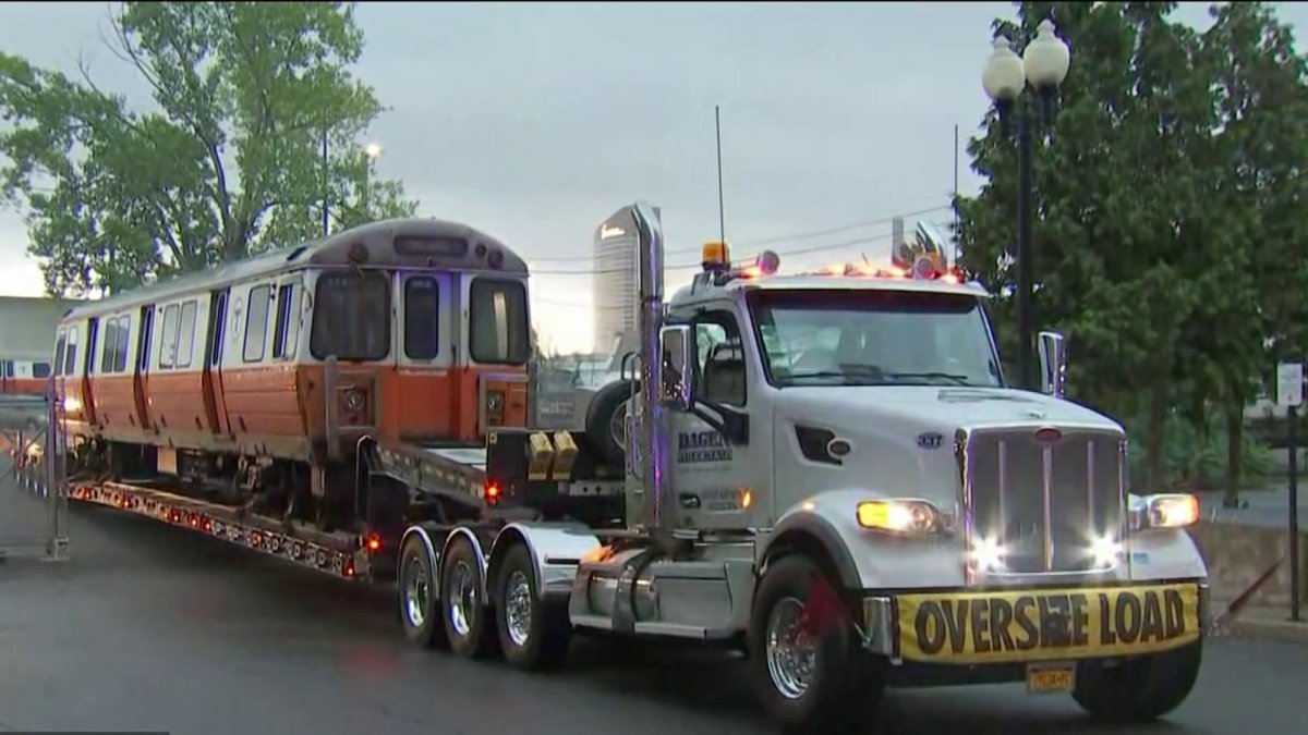 MBTA Starts Getting Rid of Old Orange Line Trains – NBC Boston