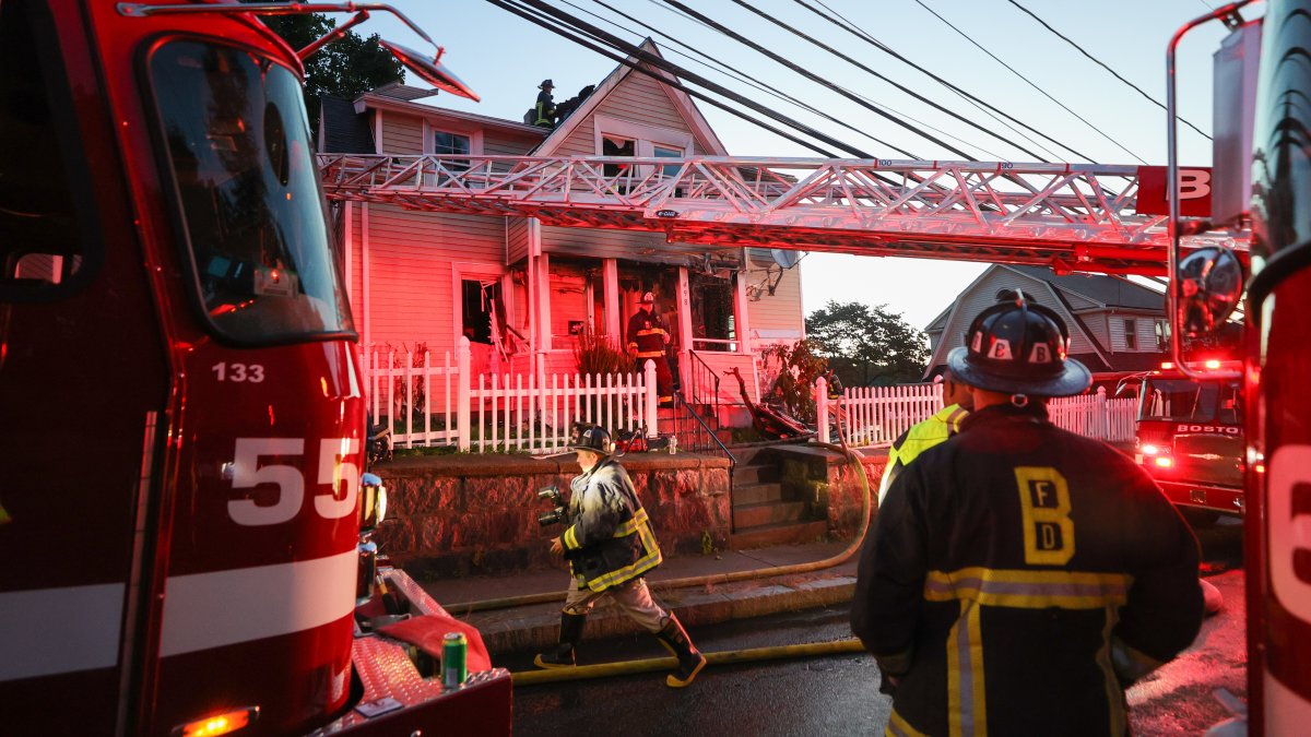 Roslindale House Fire Sends Firefighter to Hospital – NBC Boston