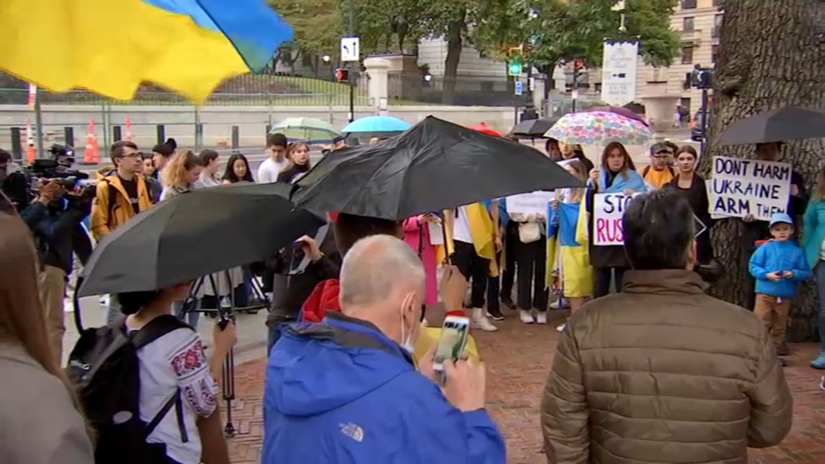 People Rally in Boston, Worldwide to Help Ukraine as Putin’s Assault ...