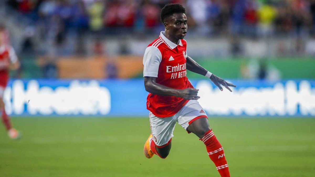 Saka’s Goals Keep Arsenal Top in 3-2 win Over Struggling Liverpool ...