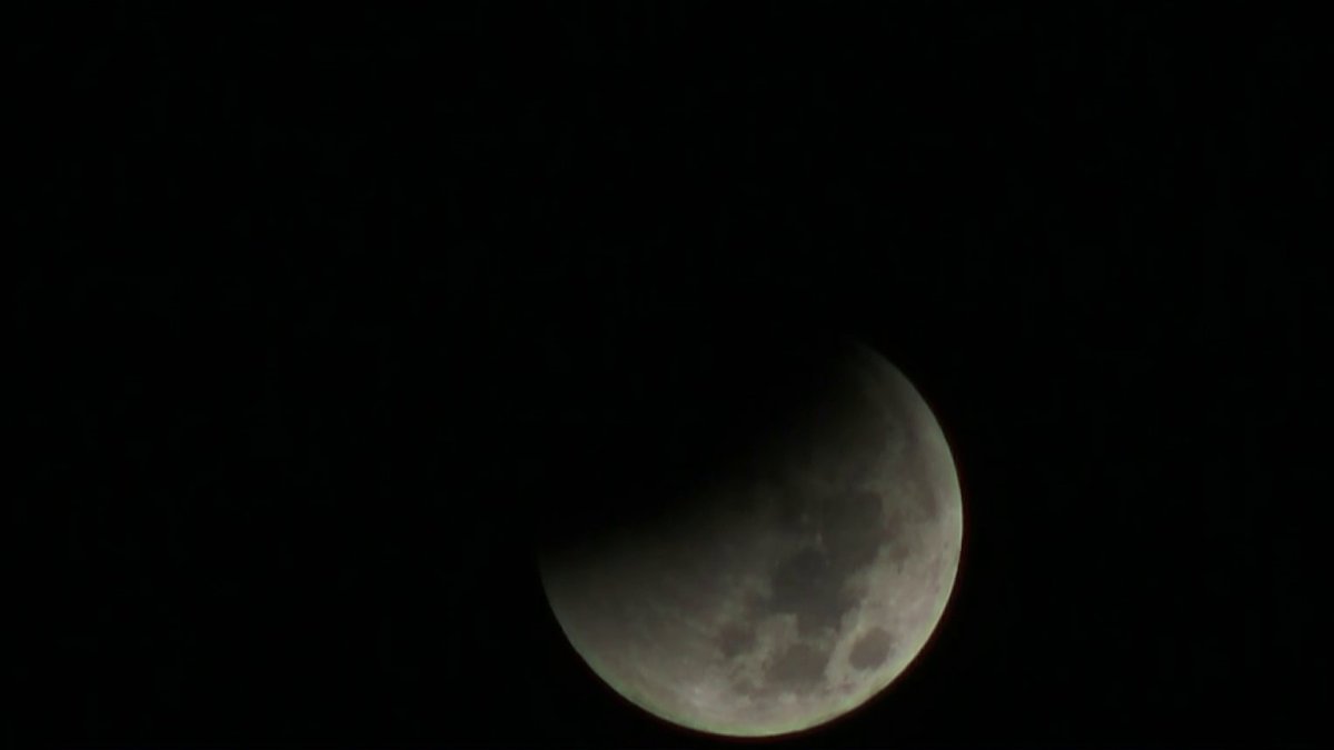 Here’s a Look at Tuesday Morning’s Lunar Eclipse – NBC Boston