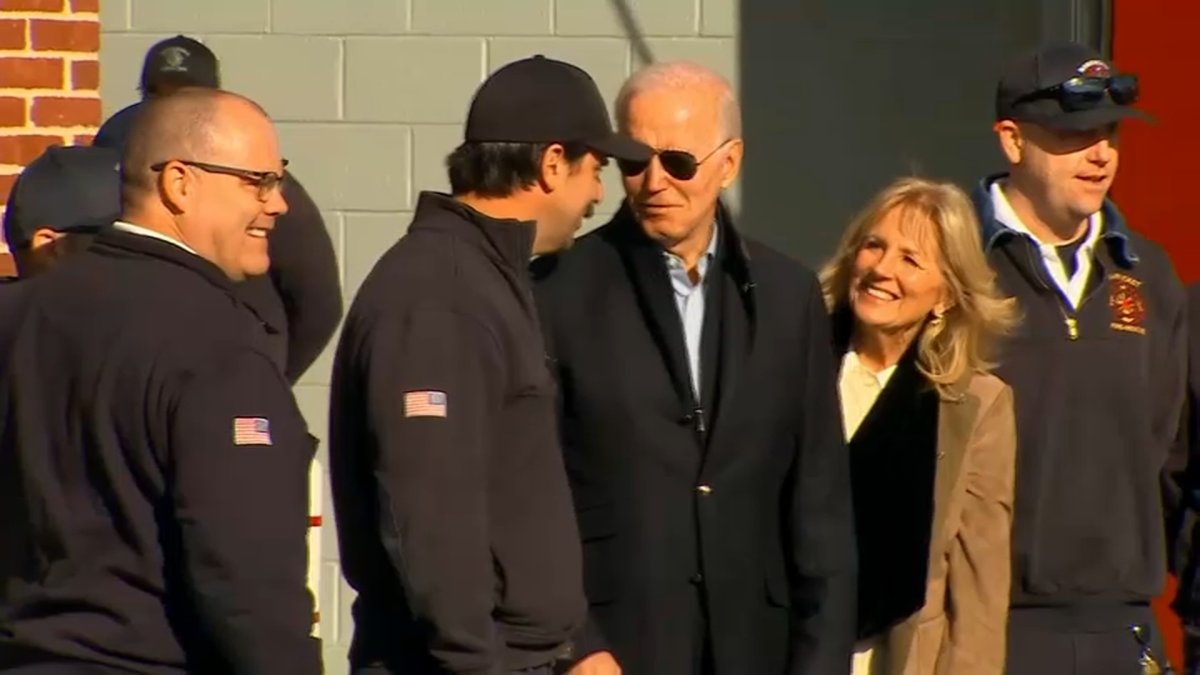 President Joe Biden Brings Thanksgiving Pies to Nantucket First ...