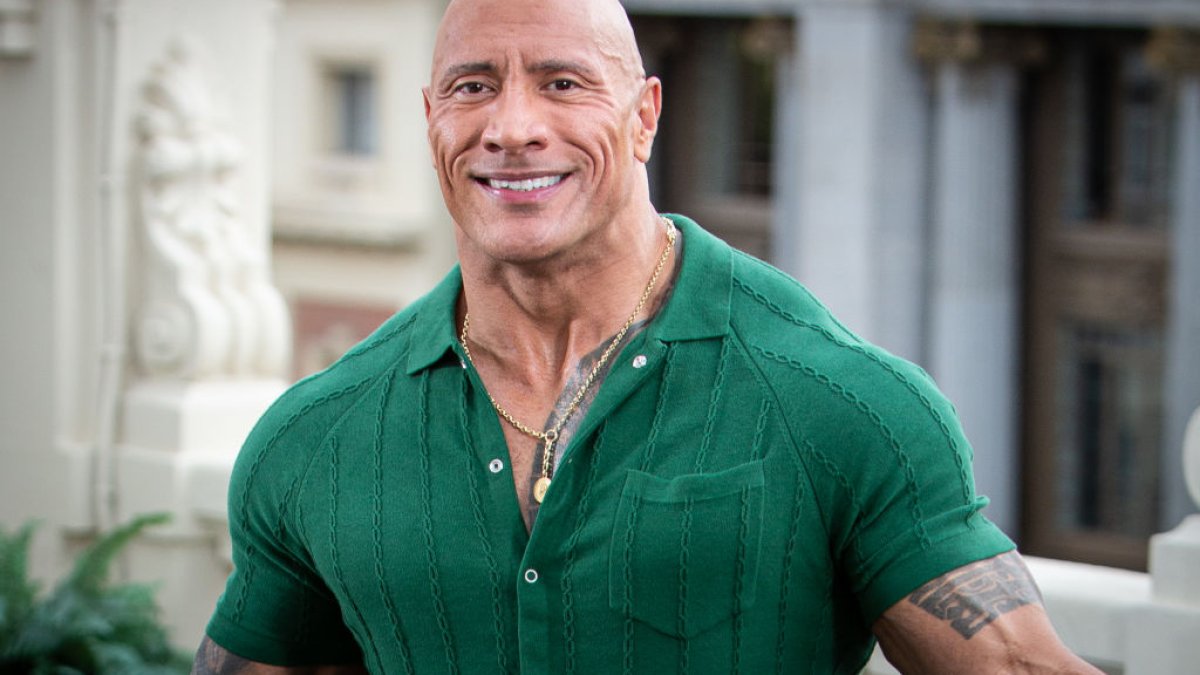 Dwayne Johnson’s Kids Gave Him a Hilarious Holiday Makeover – NBC Boston