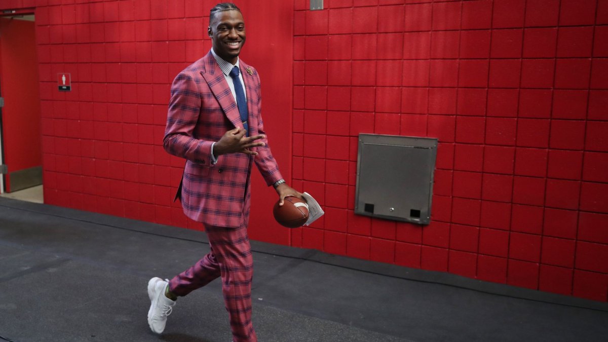 Robert Griffin III Leaves TCU-Michigan Broadcast After Learning Wife Is ...