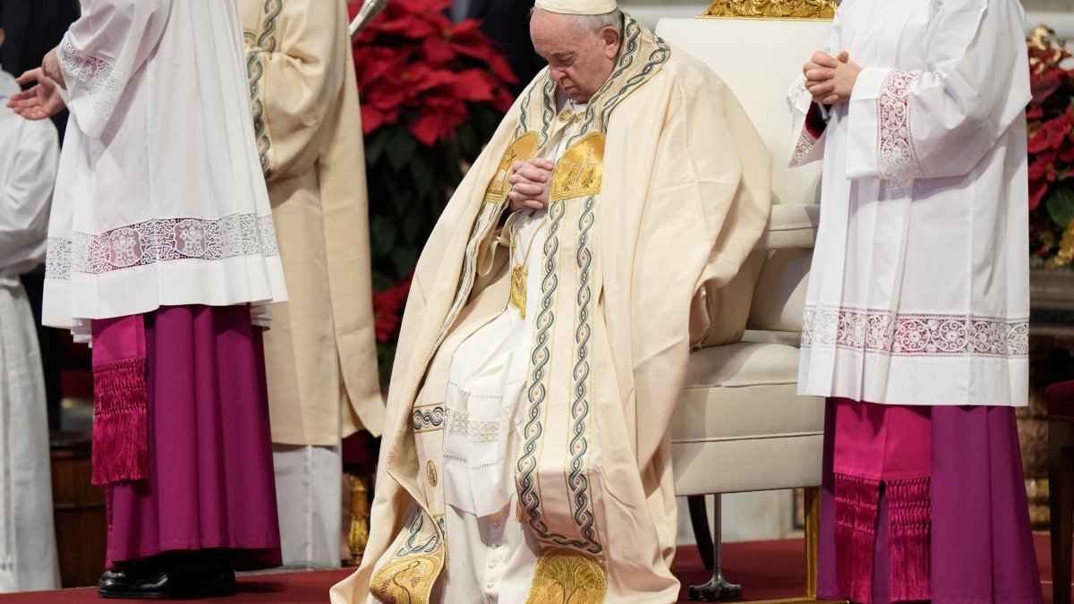 Pope Francis Prays for Benedict on New Year’s Day – NBC Boston