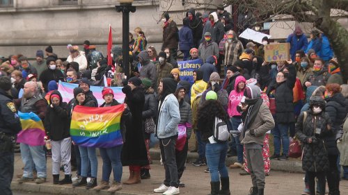Fall River Drag Story Hour Support, Protest – NBC Boston
