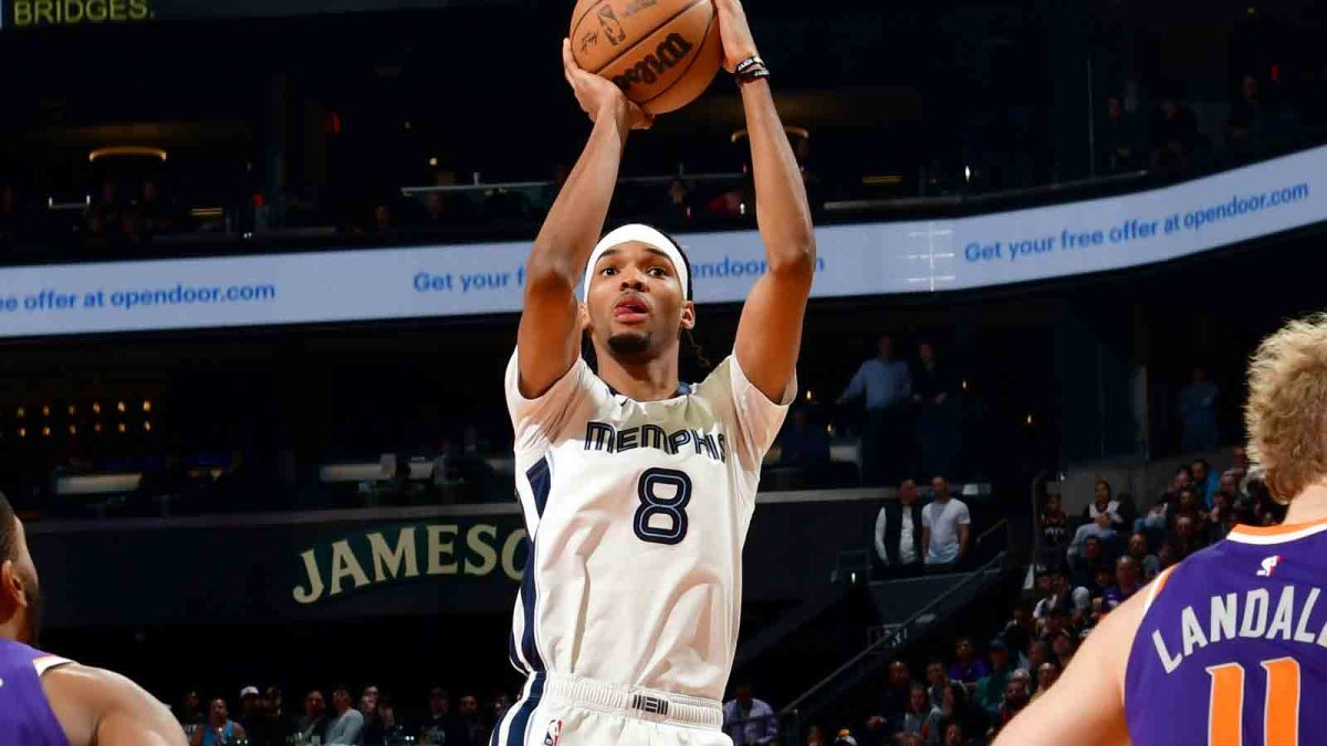 Watch Grizzlies’ Ziaire Williams Hit Insane Full-Court Shot – NBC Boston