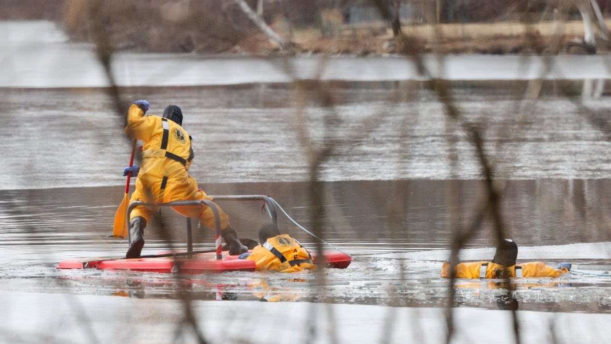 Police, Firefighters at Arlington’s Spy Pond: Update on Missing Person ...