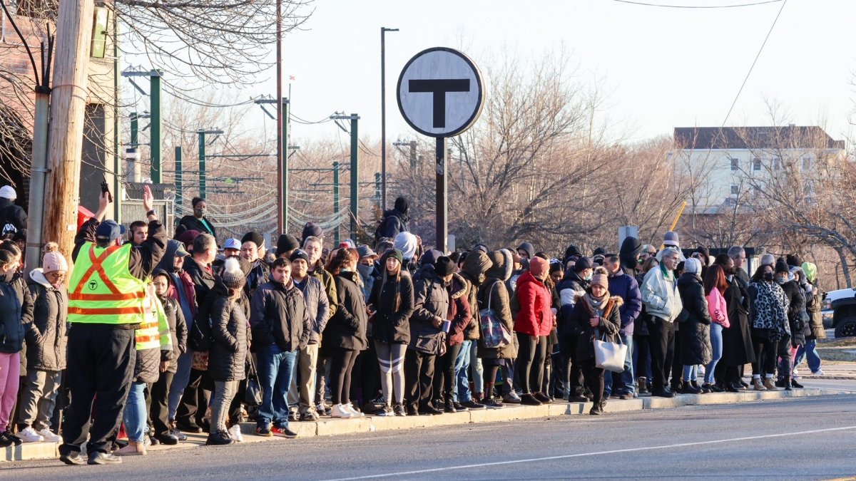 MBTA Blue Line Problem: Shuttles Running Today – NBC Boston